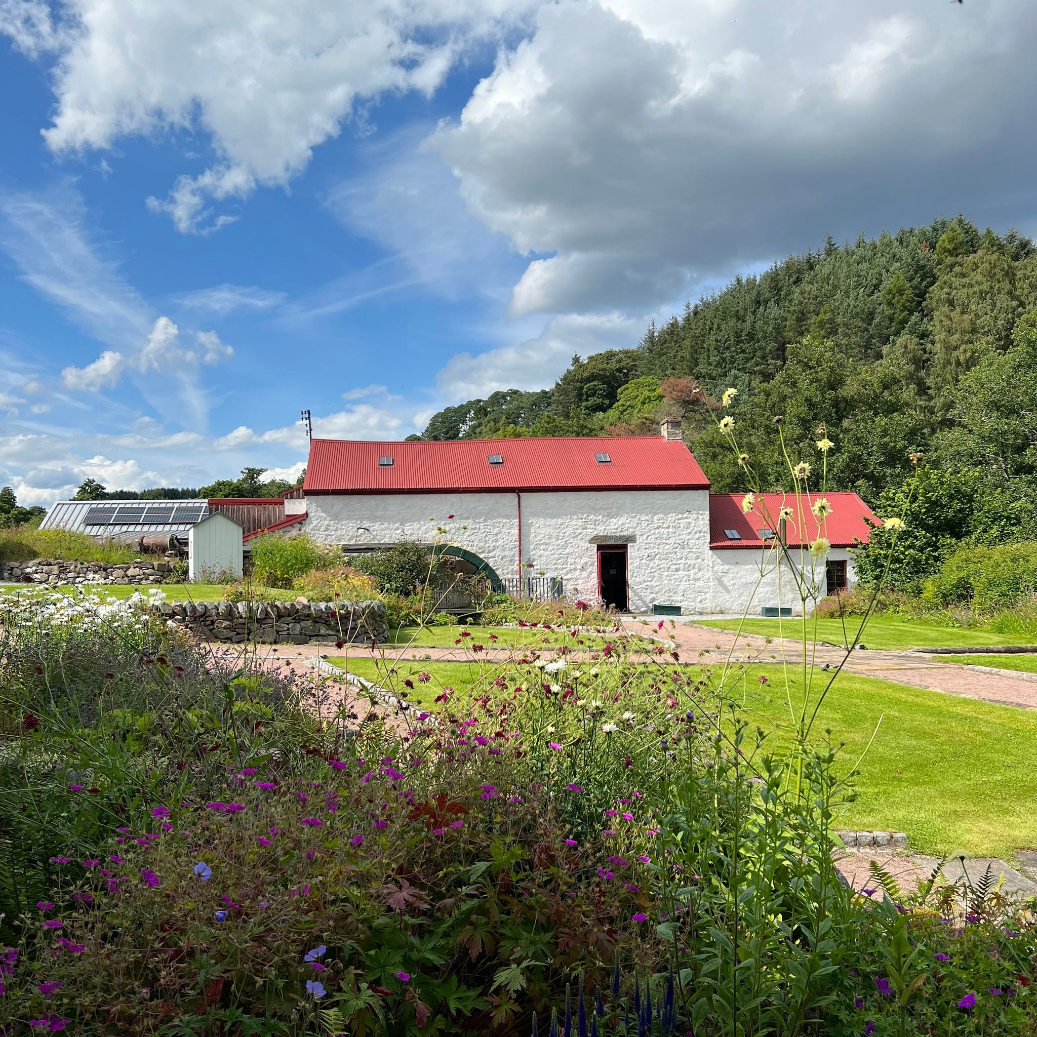 Knockando Woolmill - An Authentic Scottish Woollen Mill